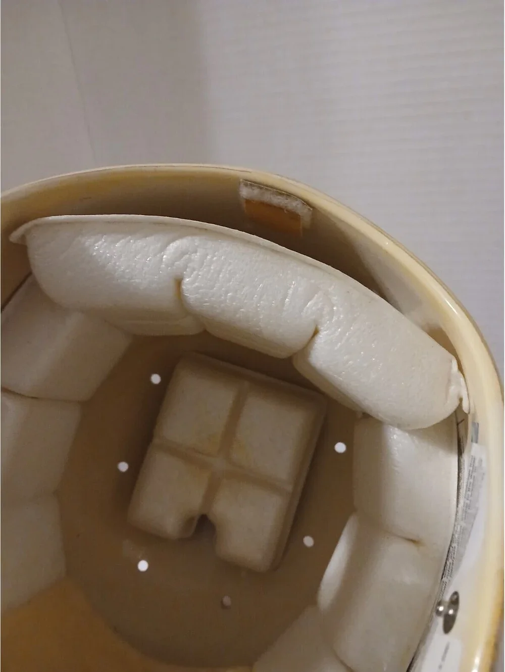 Schutt | Games | Vintage Schutt Air Football Helmet Jr Medium Cream ...